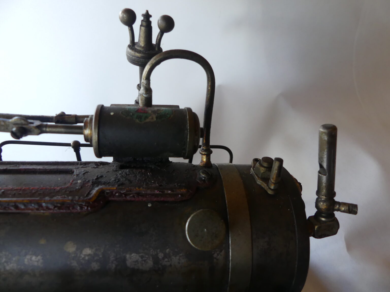 L'Atelier de restauration - Antique Toys Factory